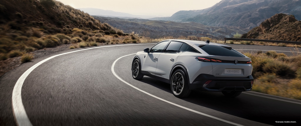 PEUGEOT 408 Hybrid MHEV | Fastback-inspired